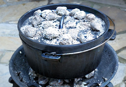 Dutch Oven Drau En Kochen Und Backen Pepperworld